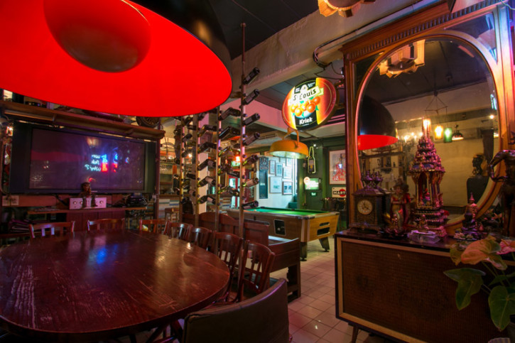 CITY GUIDE: TUBA DESIGN FURNITURE AND RESTAURANT ร้านเก๋าอารมณ์ ที่ ...
