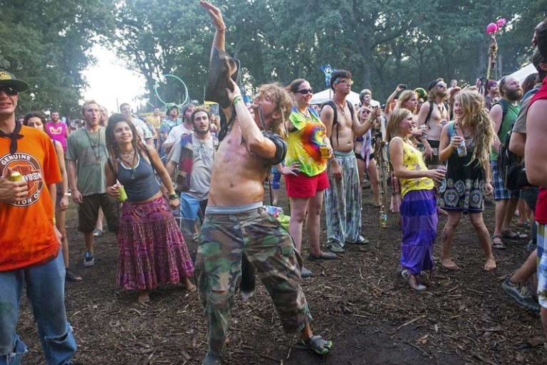 “Hippie Life” การดำเนินชีวิตของเหล่าบุพผาชนที่เต็มไปด้วย อิสระ เสรี ...