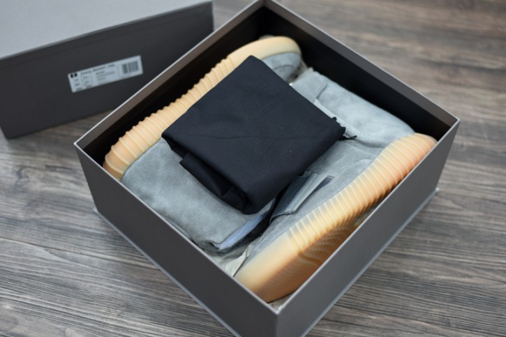 UNBOX เปิดกล่อง Yeezy 750 และจุดสังเกตุวิธีการดูของแท้ที่คุณควรรู้ ...