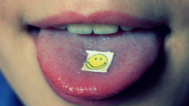 ทำความรู้จักกับ “LSD” ยาเสพติดที่หลายคนบอกว่ามีข้อดี แต่มาพร้อมโทษ ...