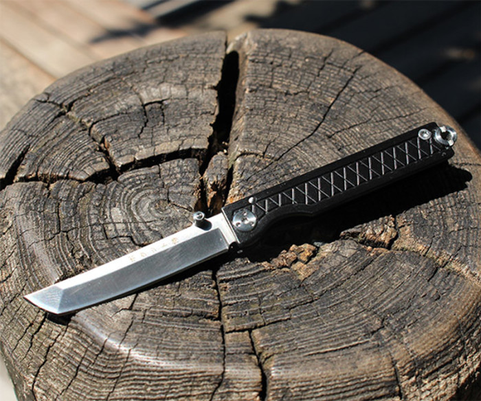 จะพกมีดทั้งทีต้องมีลูกเล่น “Pocket Samurai Keychain Knife” มีดจิ๋วให้ ...