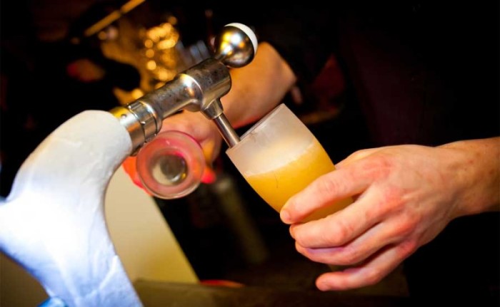 เข้าใจความแตกต่างและข้อดีของ “Draft Beer” “Canned Beer” “Bottle Beer ...