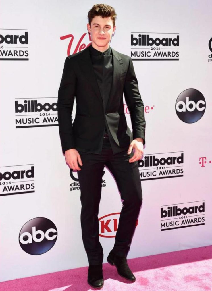 STYLE GUIDE: ดาวรุ่งพุ่งแรงแห่งวงการเพลง SHAWN MENDES กับสไตล์ CLASSY ...