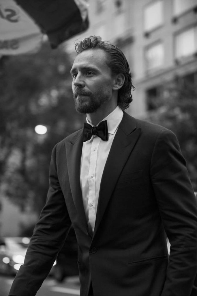 FASHION x ICONS: TOM HIDDLESTON สำรวจสไตล์การแต่งตัวของหนุ่มมาดเท่จาก ...