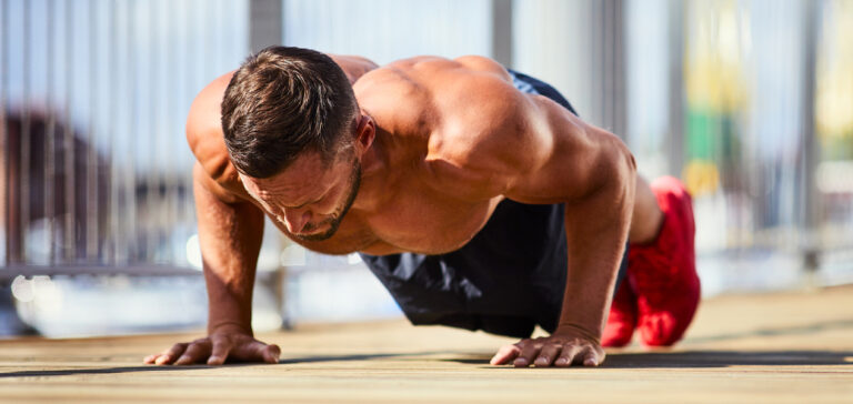 QUICK WORKOUTS: เสริมกล้ามเนื้อไหล่แบบไร้อุปกรณ์ “6 ท่าบอดี้เวท”ฝึกได้ทุกสถานที่! » Unlockmen