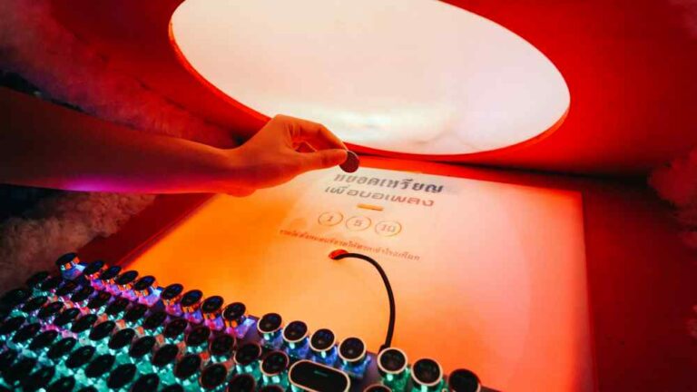 MASTERPIECE: “อะตอม EYEDROPPER FILL” ว่าด้วยการเล่นสนุกและเสียงสื่อสารผ่านงานดีไซน์แบบไทย ...