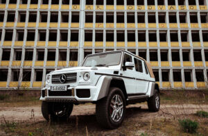 เปิดกรุ TRAVIS SCOTT รถยนต์เลอค่าใน COLLECTION สุดหรูตั้งแต่ CHIRON ยัน ...