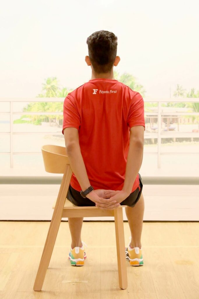 QUICK WORKOUT: 5 ท่าเวิร์คเอาท์สุดชิล นั่งทำงานติดโต๊ะ ก็ทำได้! » Unlockmen