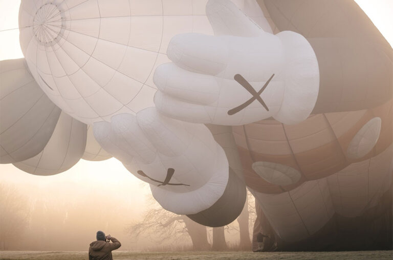 KAWS:HOLIDAY HOT-AIR BALLOON WORLD TOUR เมื่อ COMPANION เหินฟ้าสู่เมือง ...