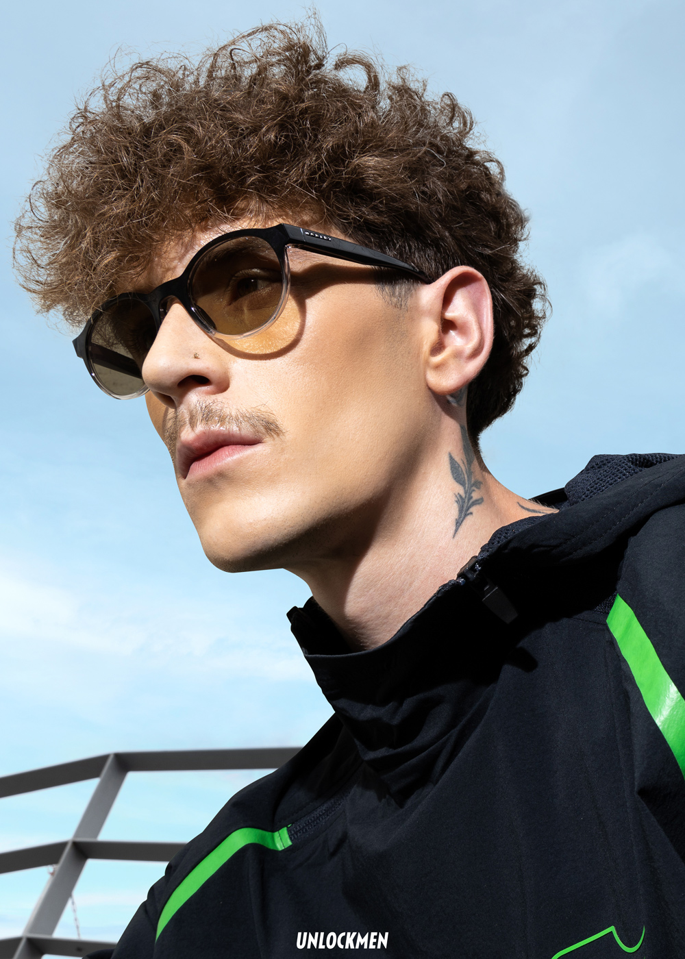 OAKLEY X TRANSITIONS ‘Ready To Adapt’ : การจับคู่ของแว่นสปอร์ตสไตล์ กับ ...