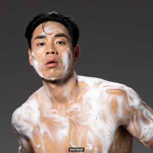 พลิกตำราหาน้ำหอมขวดใหม่ ฉีดอย่างไรให้ WORK สุด ๆ by MARO BODY & FACE CLEANSING SOAP » Unlockmen