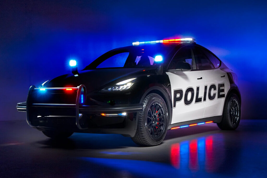 Tesla Cybertruck Next-Gen Police Vehicle นับถอยหลังสู่ยุคใหม่ของรถตำรวจ ...