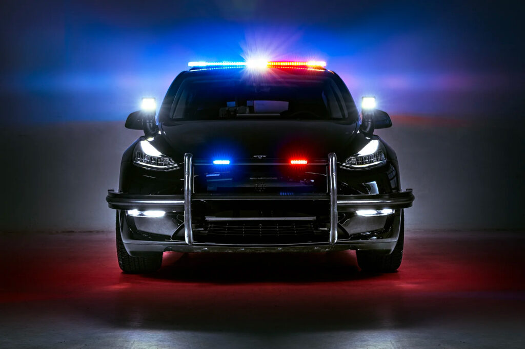 Tesla Cybertruck Next-Gen Police Vehicle นับถอยหลังสู่ยุคใหม่ของรถตำรวจ ...