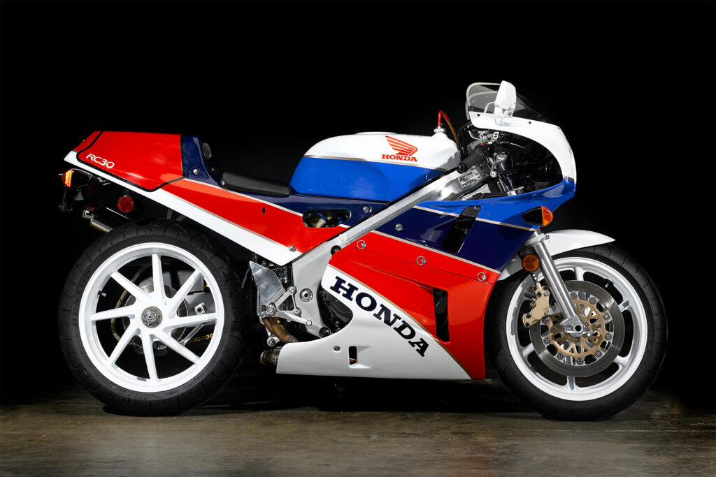 HONDA RC30: LEGENDARY STREET LEGAL RACER – Unicorn ขีดสุดฝั่งสองล้อ JDM ...